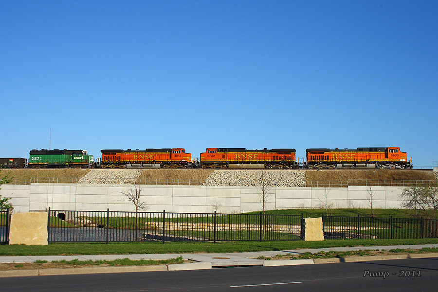 Southbound BNSF Mixed Freight Train